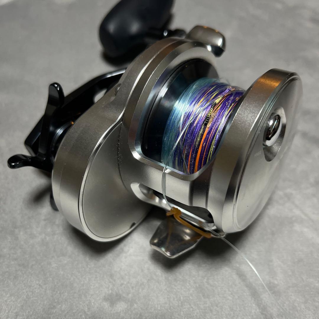 美品　SHIMANO OCEA JIGGER F CUSTOM 2000NRHG