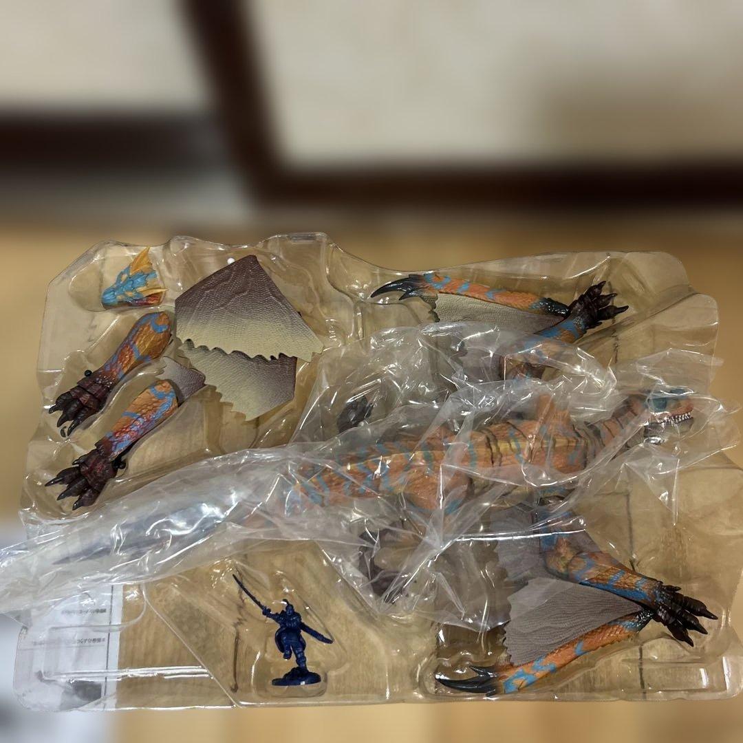 S.H.MonsterArts TIGREX フィギュア