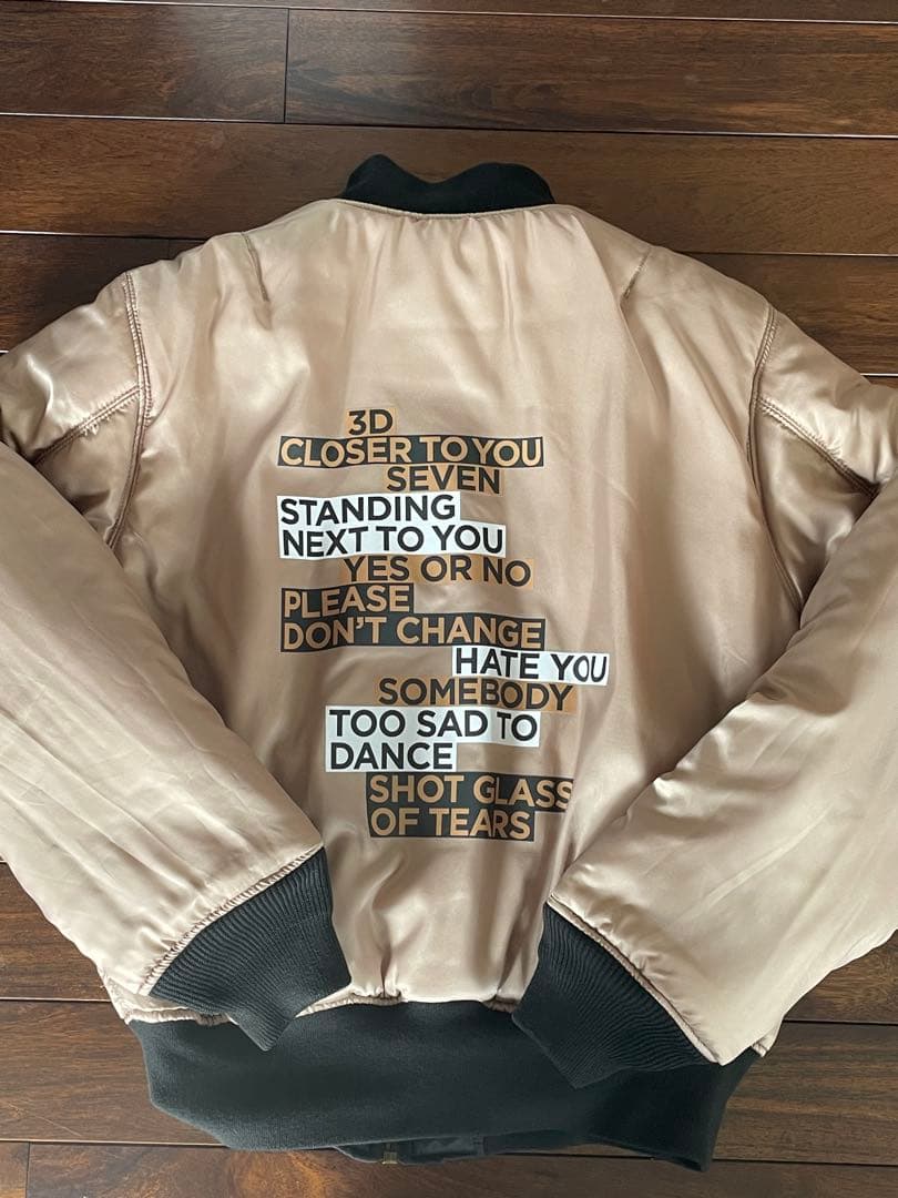 トレカ付き　　GOLDEN BTSジョングク　BOMBER JACKET