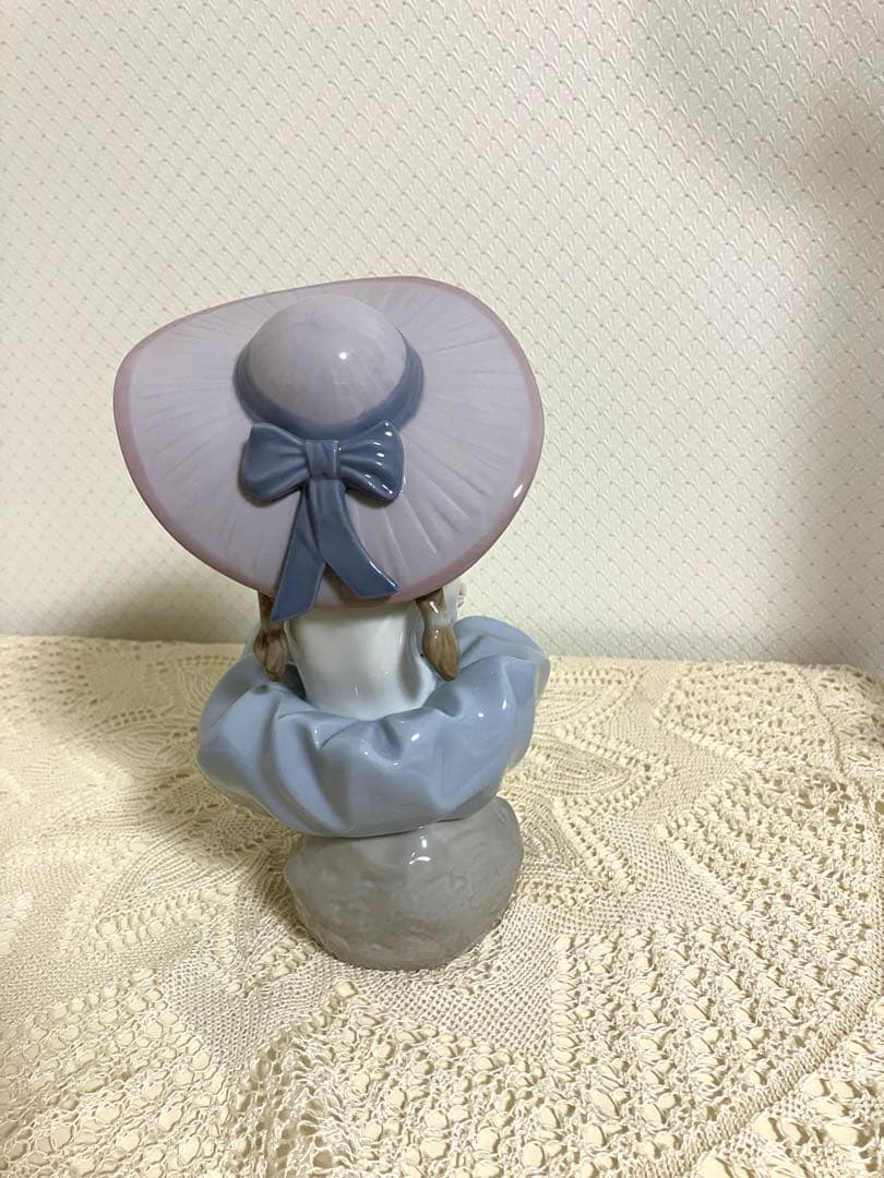 リヤドロ LLADRO 陶器人形 【花の香りにつつまれて】超美品