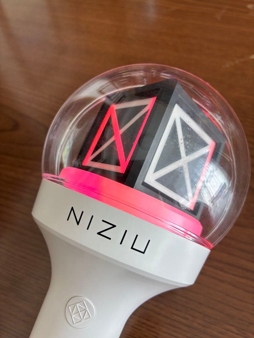 NiziU ペンライト LIGHT STICK