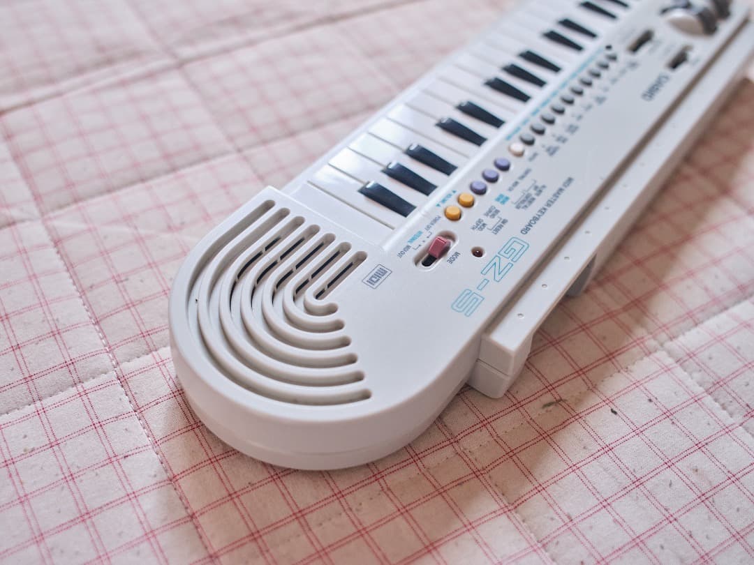 CASIO GZ-5 MIDI キーボード 美品・レア・ロングセラー ・レトロ