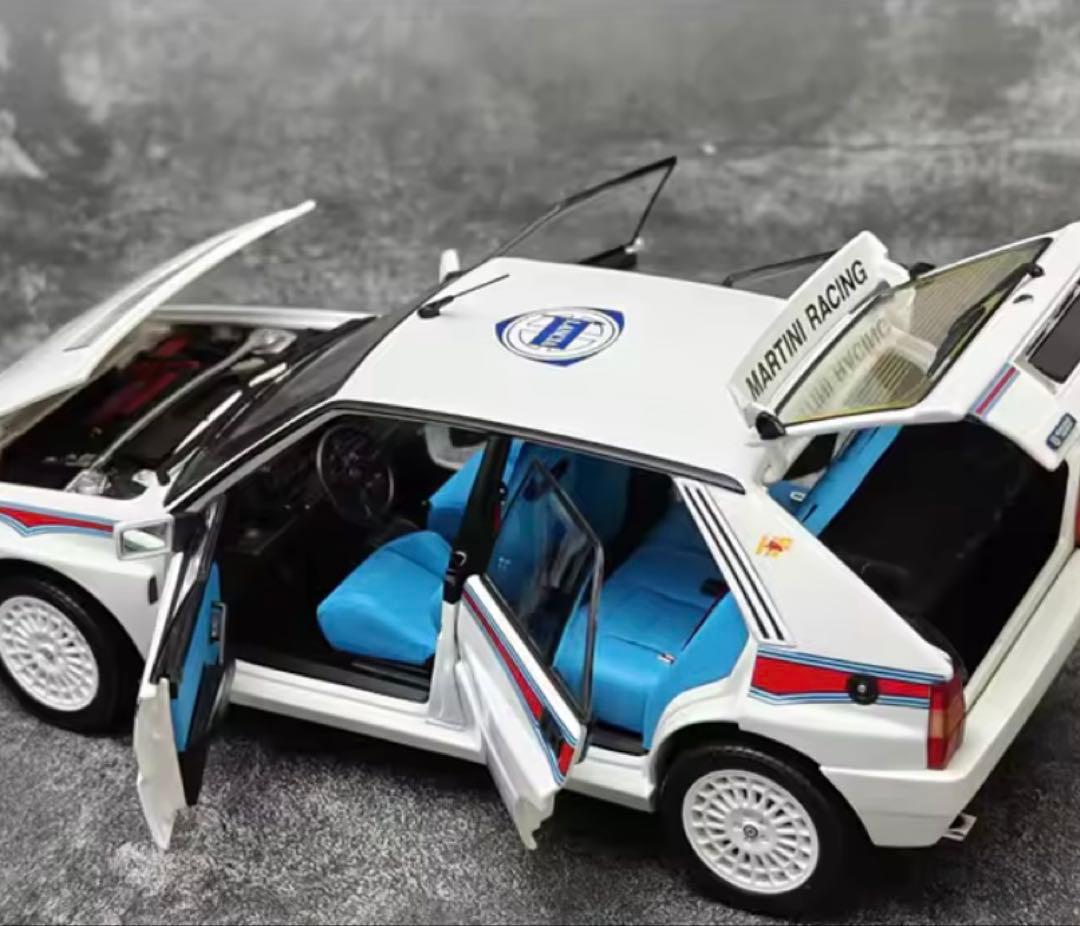 Lancia Integrale Martini Racing1/18モデル