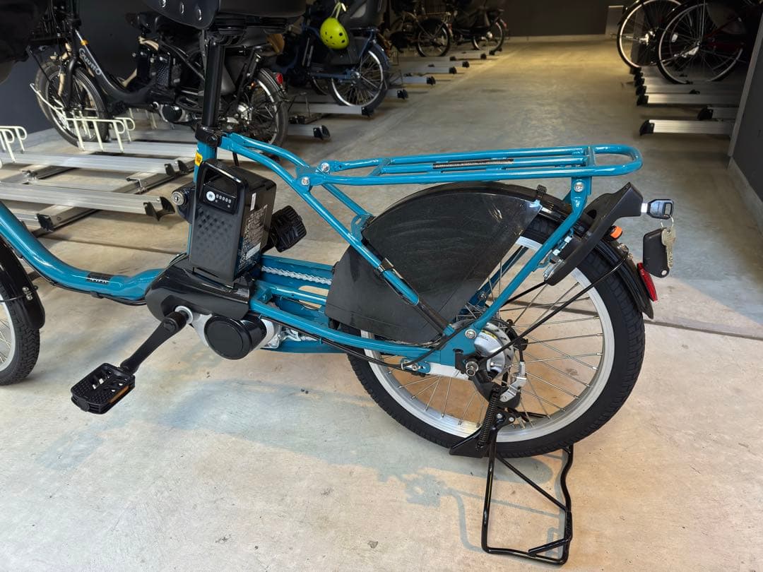 電動自転車　チャイルドシート付き　ほぼ新品