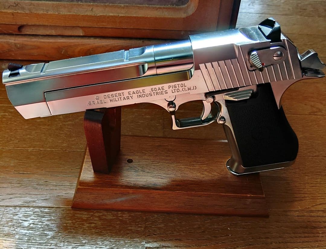 東京マルイ DESERT EAGLE .50 AE ガスガン