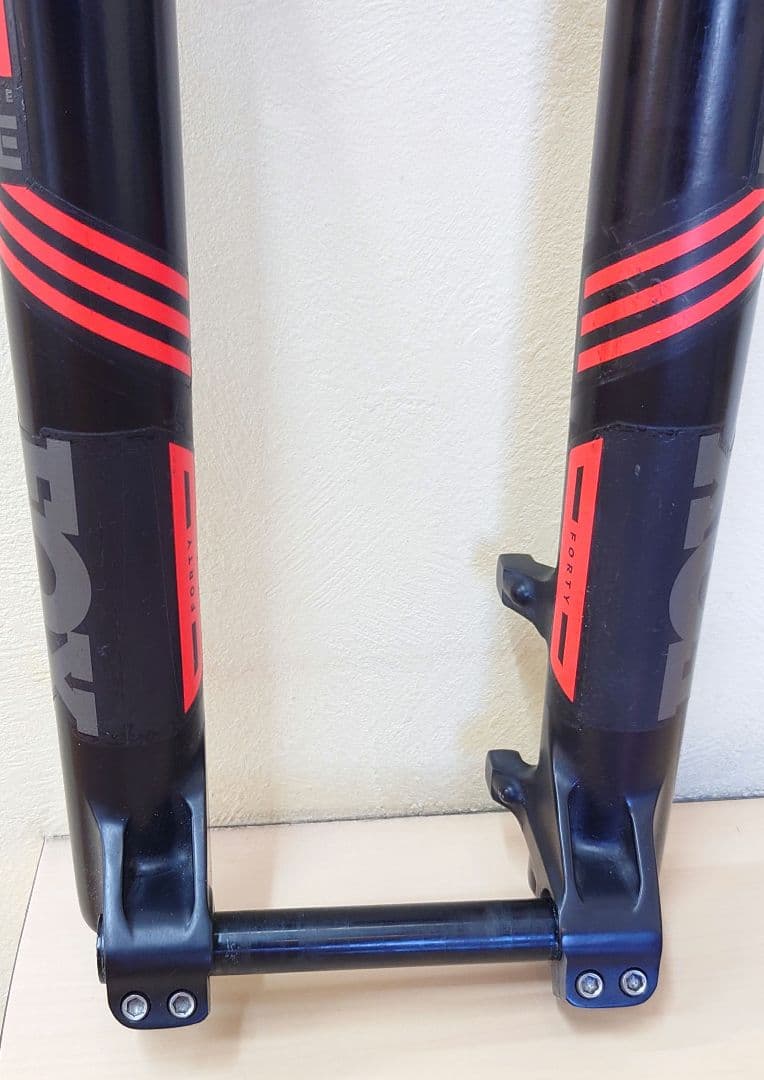 FOX RACING SHOX 40 フロントサスペンションフォーク ホーク