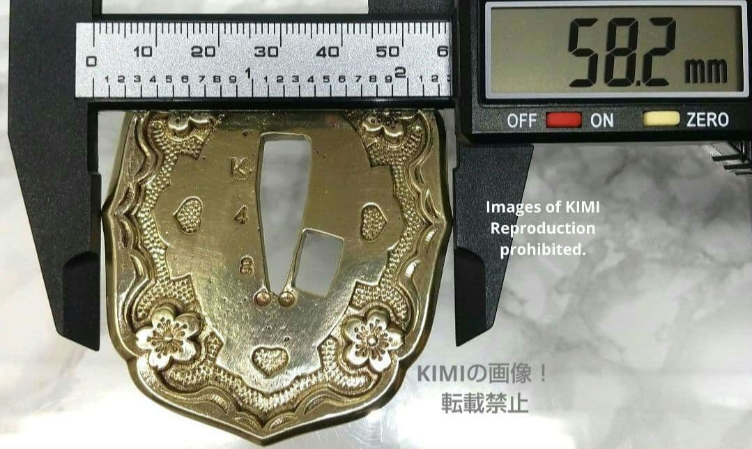九八式軍刀の鍔 真鍮製 桜 九八式軍刀 Gunto Tsuba 軍装美術 K48