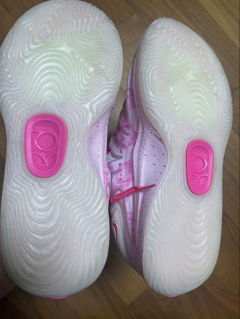 kd 18 aunt pearl バッシュ