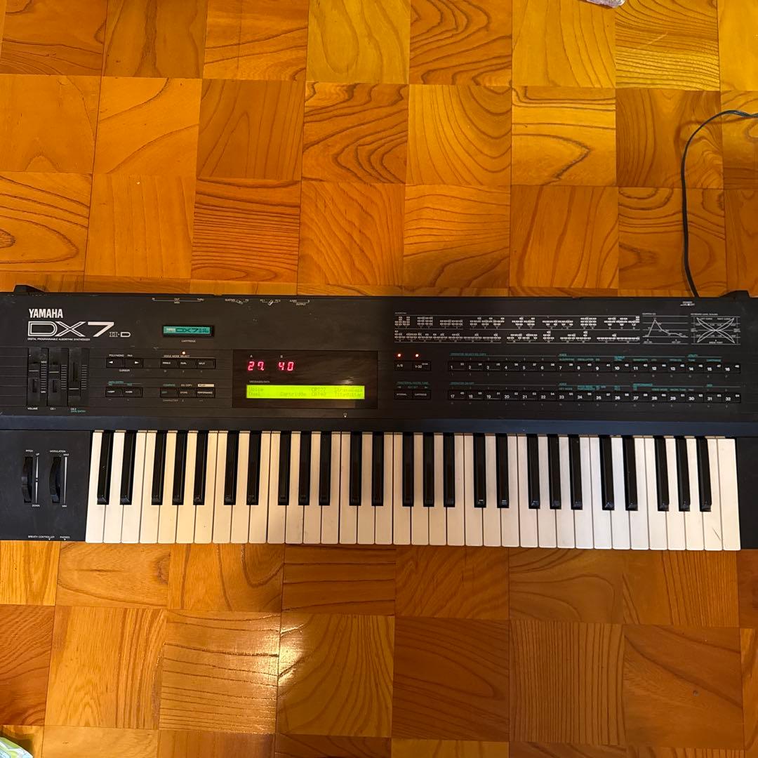 YAMAHA DX7 シンセサイザー