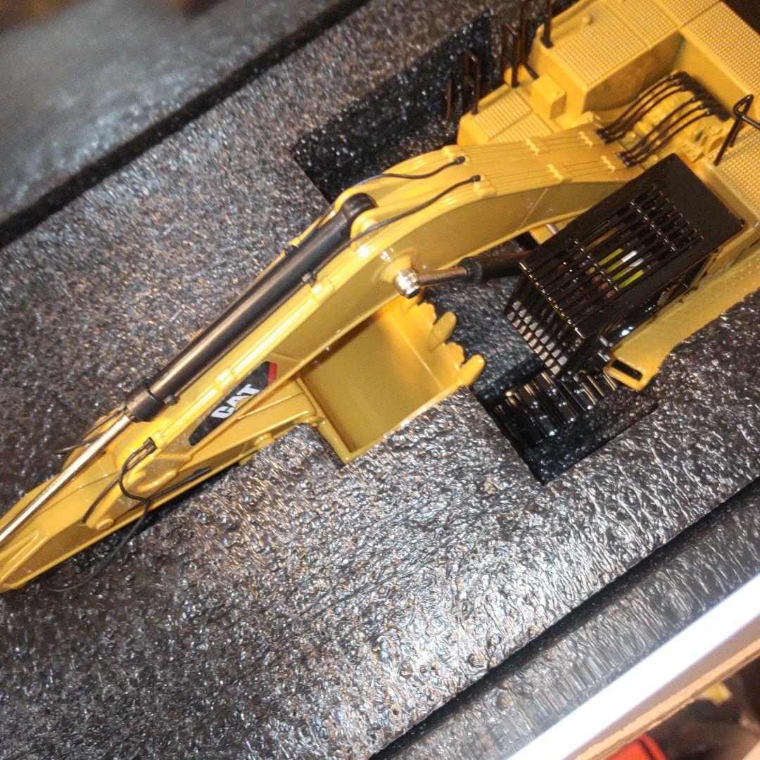 キャタピラー建機　CAT 374D L HYDRAULIC EXCAVATOR