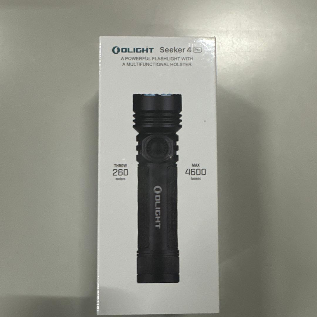 新品未開封　OLIGHT(オーライト) Seeker 4 Pro LEDライト