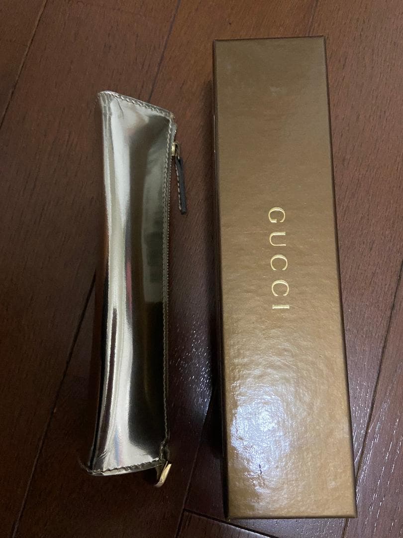 グッチ　ペンケース　シルバーミラー　Gucci