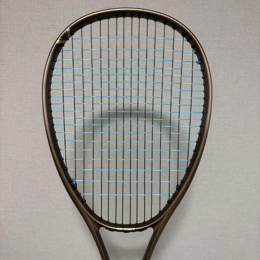 【美品】YONEX VOLTRAGE 8V ボルトレイジ 8V