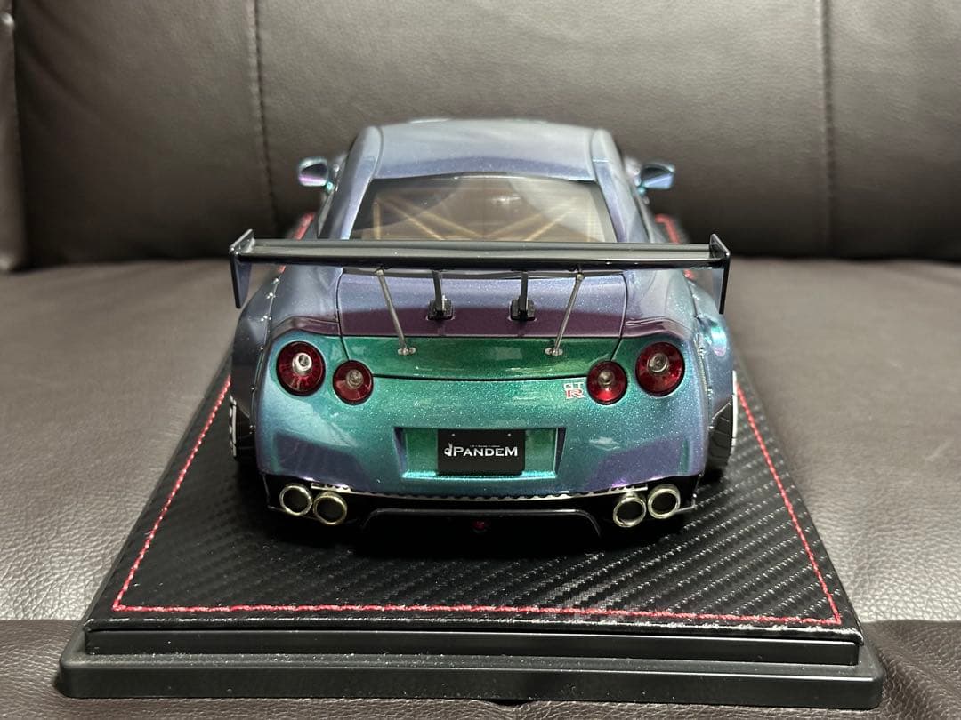 イグニッションモデル PANDEM 1/18 R35 GTR マジョーラ