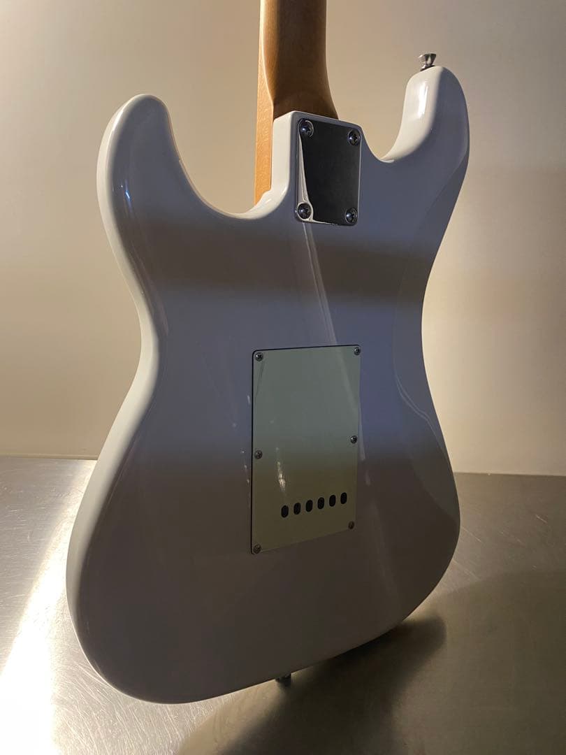 く*く様 【美品】ただの白いエレキギター