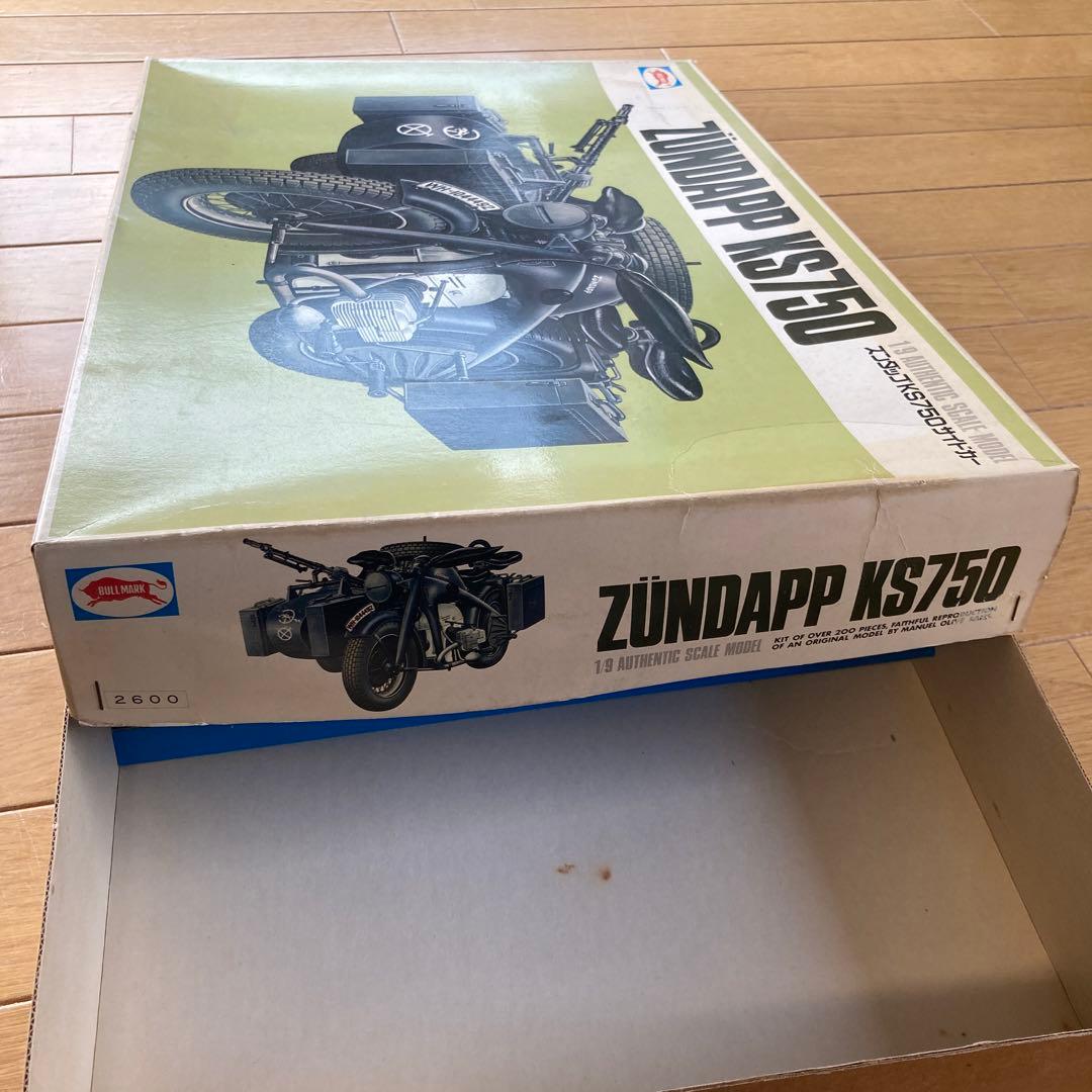 BULLMARK 1/9 ZUNDAPP KS750サイドカー 希少プラモデル