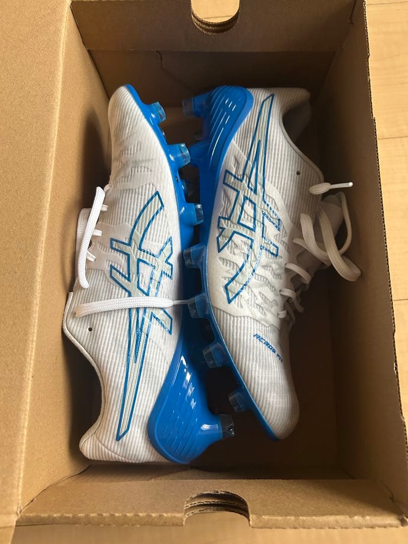 ASICS DS LIGHT ACROS 3 ホワイト/エレクトリックブルー