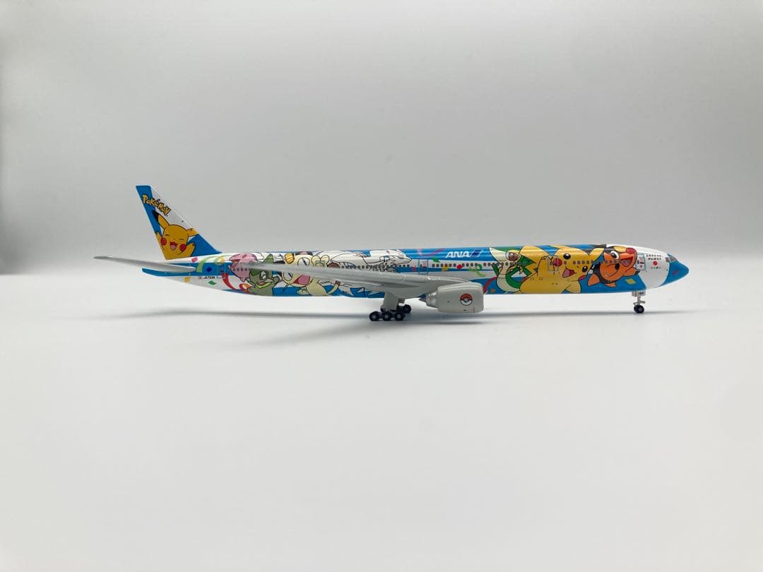 ANA 全日空商事 ポケモン ピースジェット 777-300 1/500
