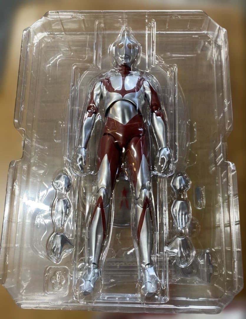 ⑮ウルトラマン（シン・ウルトラマン）