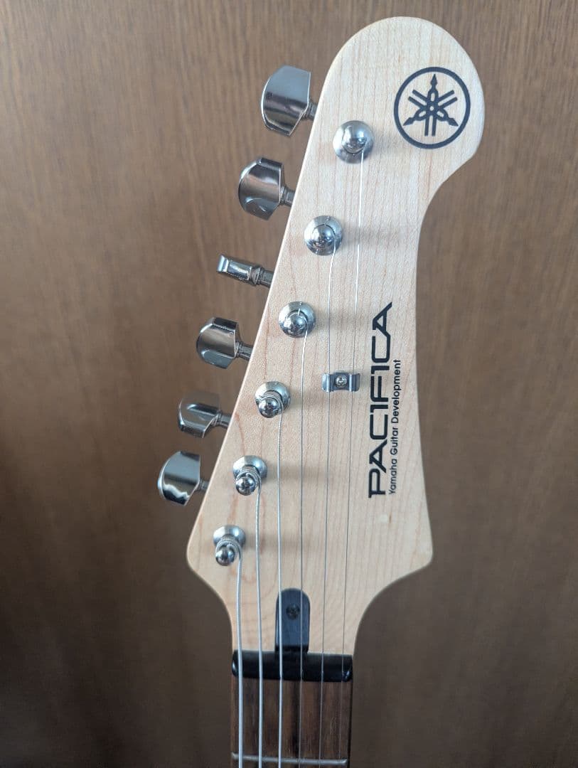 Yamaha PACIFICA012 エレキギター ブルーメタリック