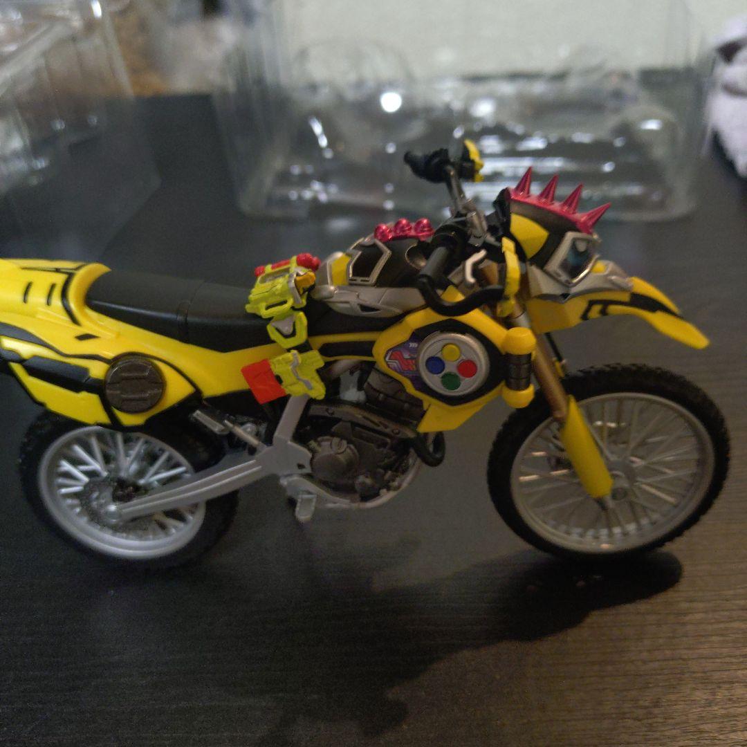 フィギュアーツ 仮面ライダーレーザー バイクゲーマーレベル2