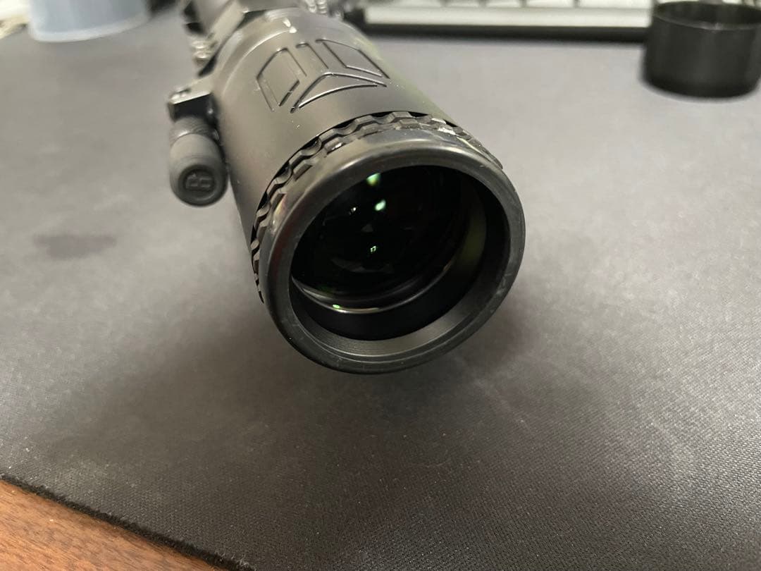 Bushnell AR Optics 1-4x24mm スコープ　未使用