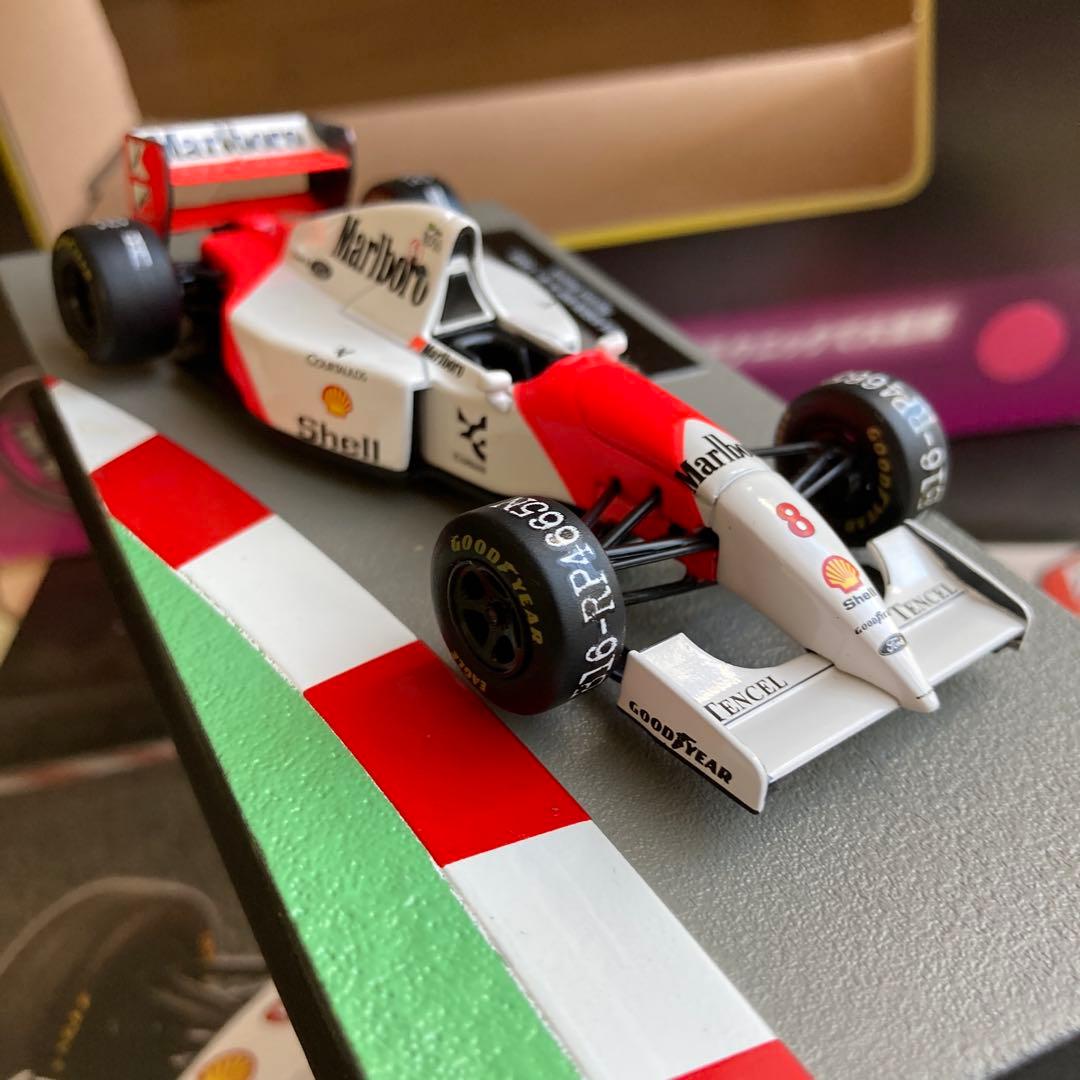 ミニカー Marlboro McLaren MP4/8 FORD HB D7 1993