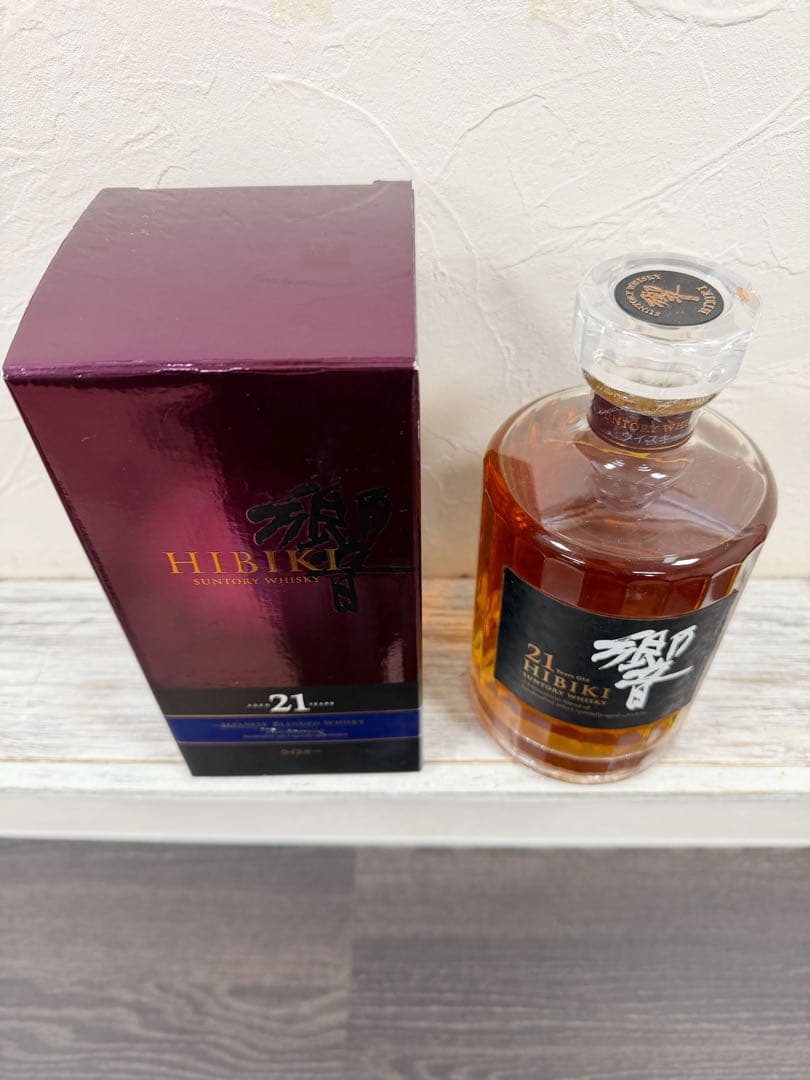 Hibiki 響　21年 700ml 新品
