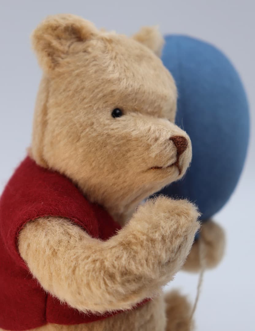 R. John Wright 日本限定品 Pooh's Blue Balloon