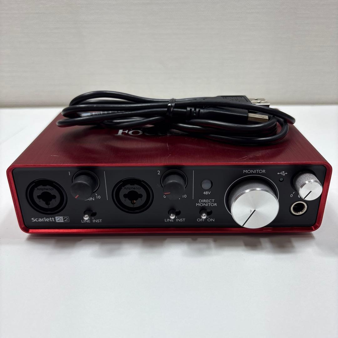良品　Focusrite Scarlet t 2i2 オーディオインターフェース