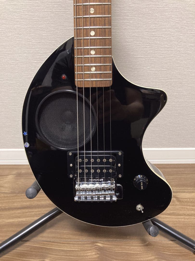 ほぼ新品 FERNANDES ZO-3 T 芸達者 黒 イヤホンジャック付き