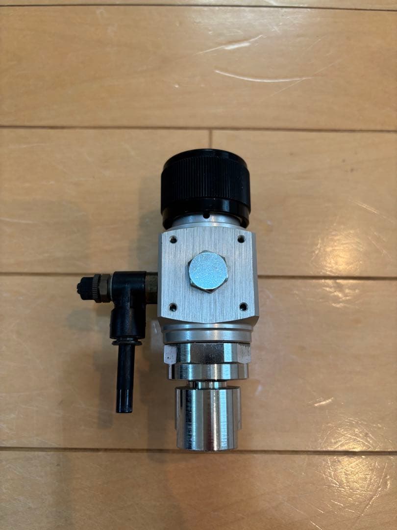 ADA CO2レギュレーター 圧力計付き