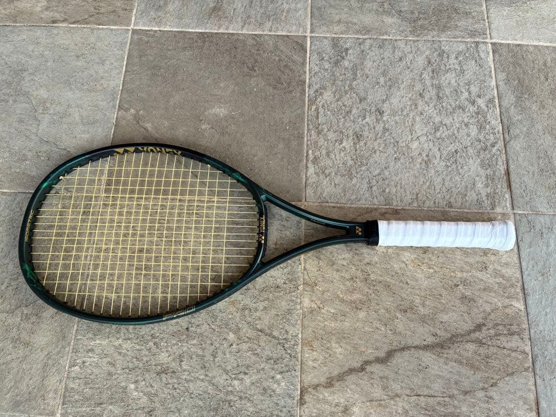 YONEX VCORE PRO 100 硬式テニスラケット G1 マットグリーン