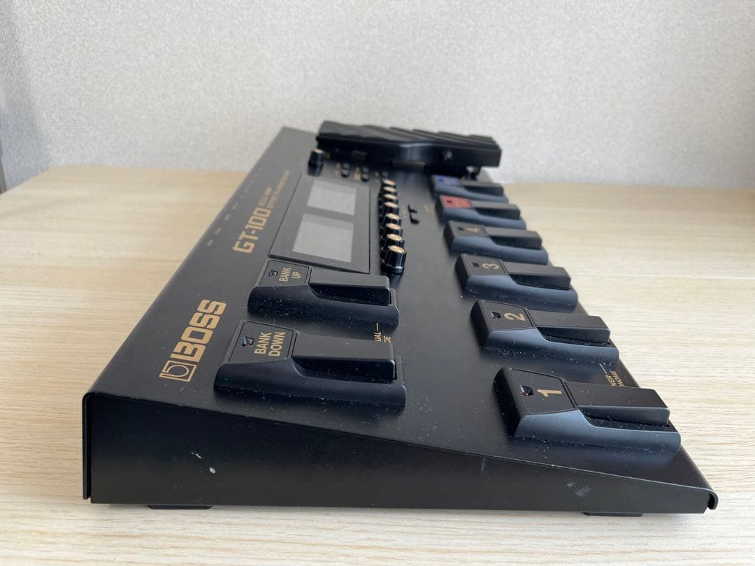 BOSS GT-100 + エフェクターボード