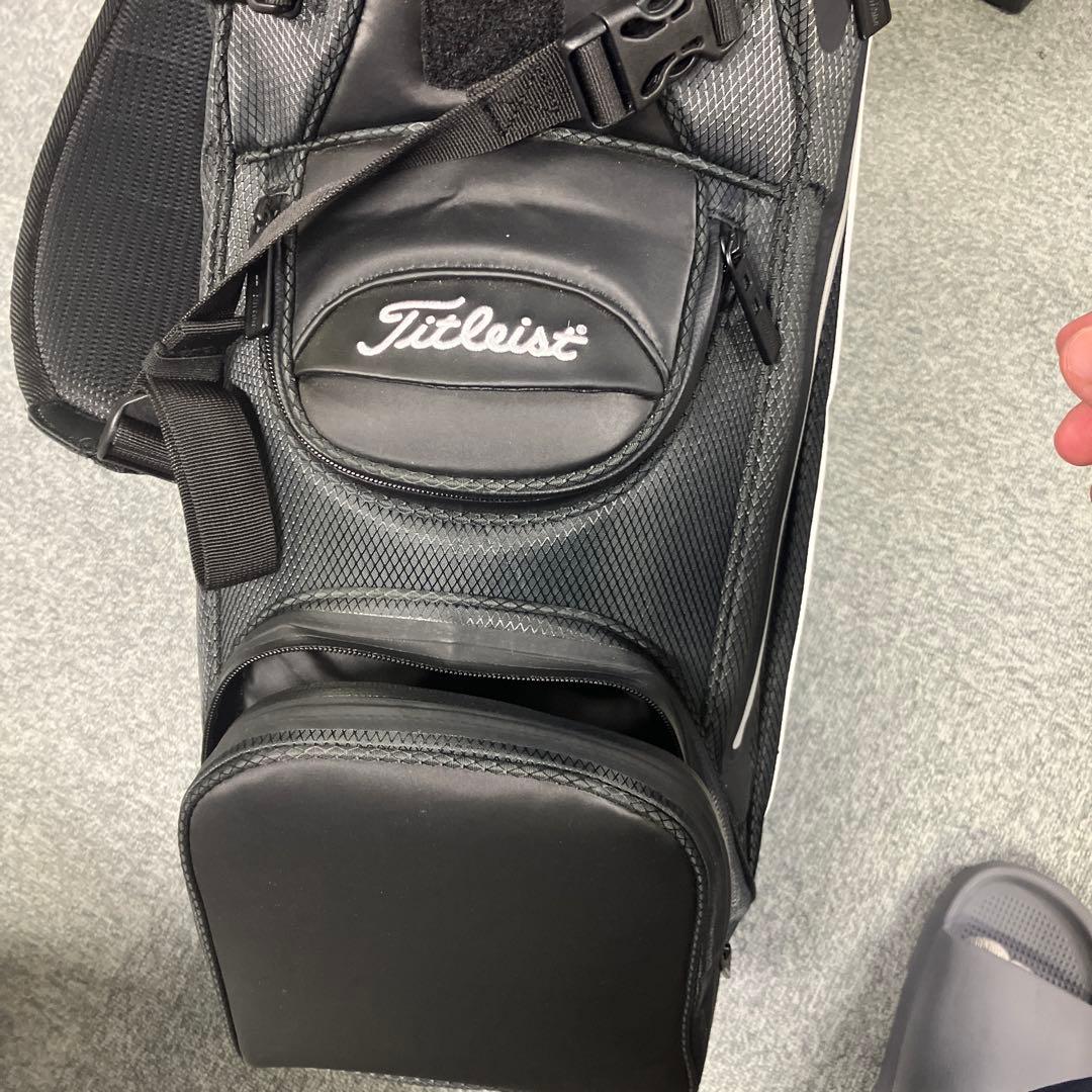 Titleist 軽量キャディバッグ ブラック/ホワイト