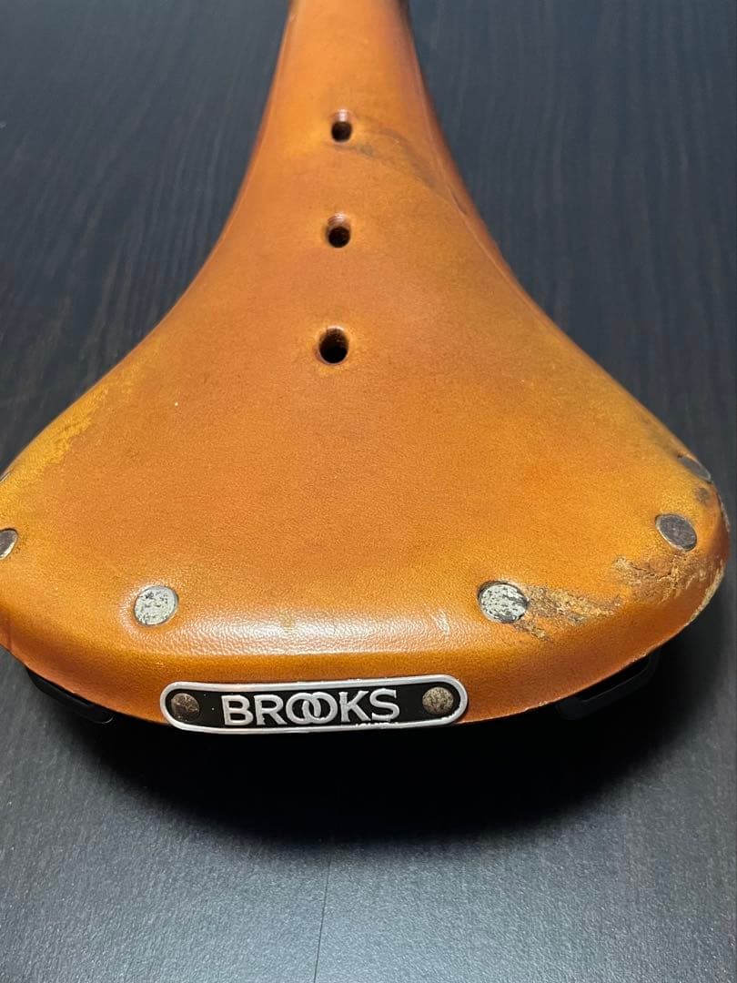 BROOKS B17 レザーサドル