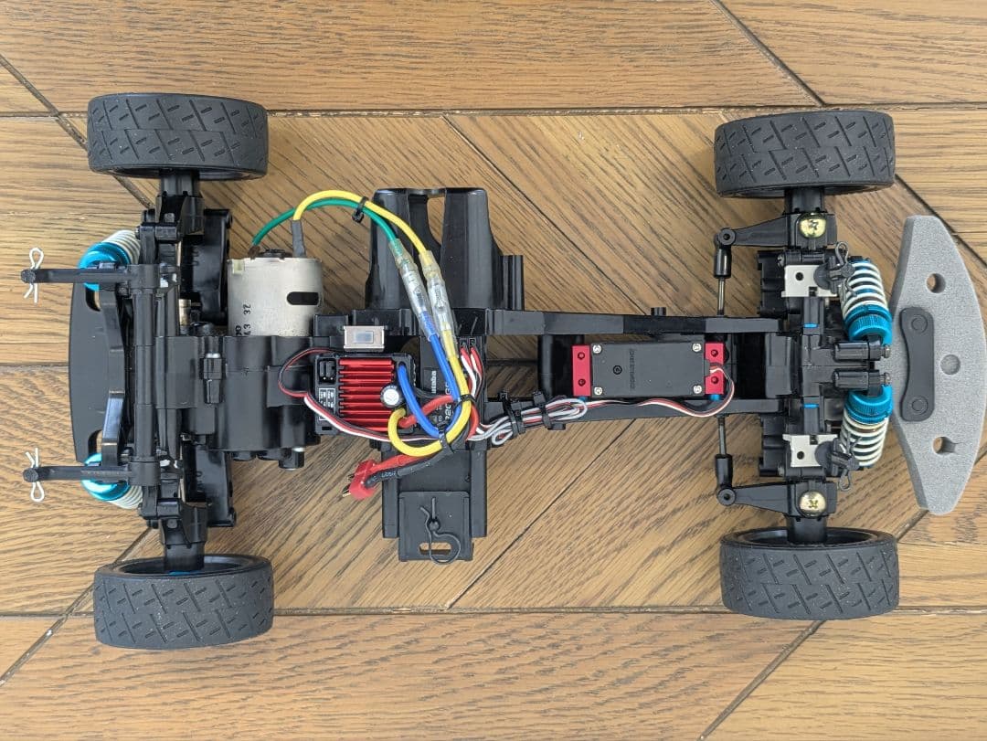 タミヤ ポルシェ 911GT2 ボディー M04シャーシ 1/10 TAMIYA