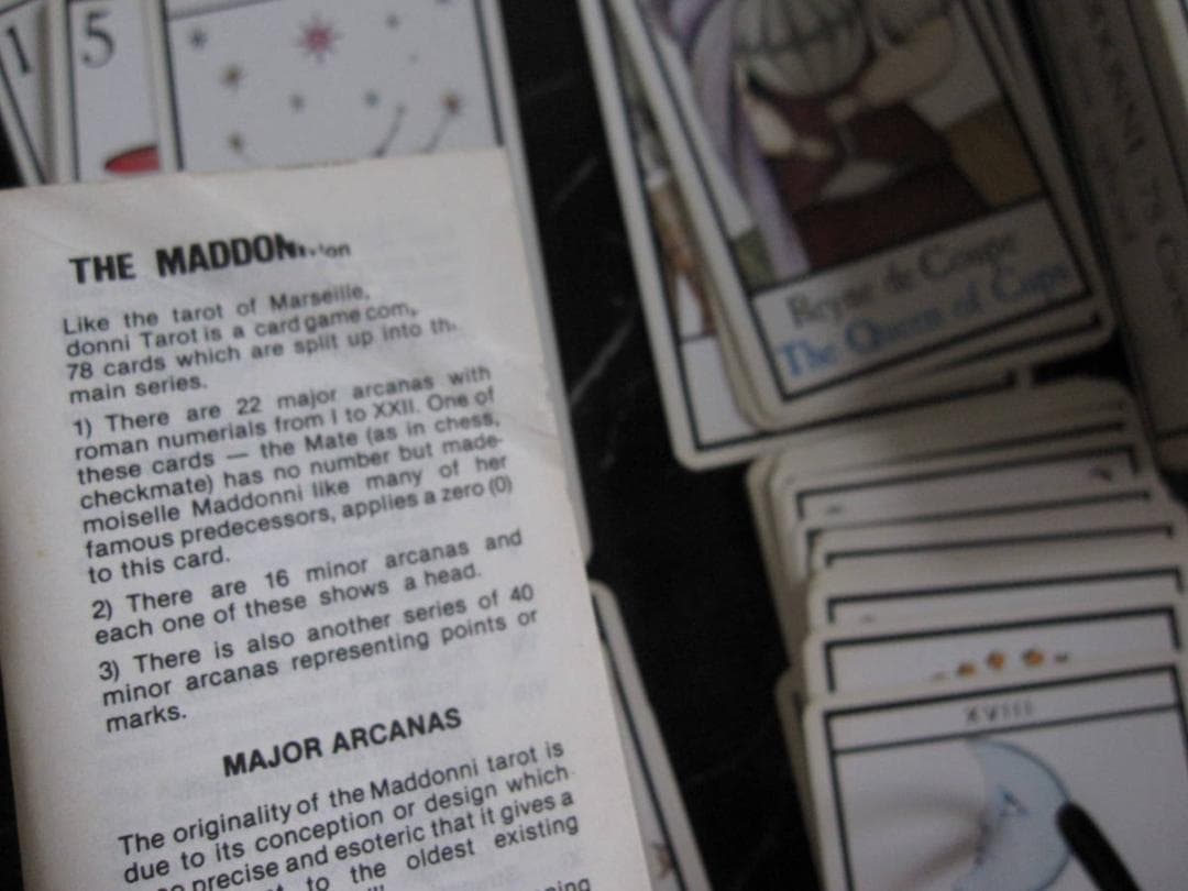 Maddonni Tarot Cards マドーニ タロットカード