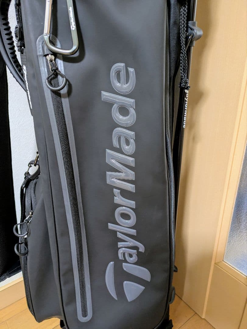 極美品　TaylorMadeゴルフバッグ スタンドキャディバッグ　テーラーメード