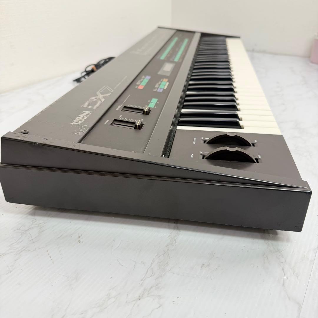 YAMAHA　DX7　シンセサイザー　純正ケース　動作品