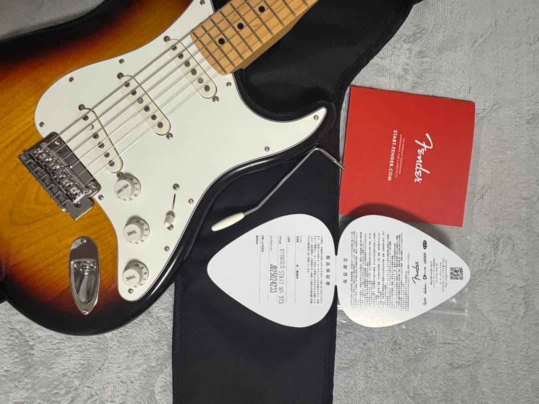 Fender MIJ Hybrid Ⅱ Stratocaster MN 3TS