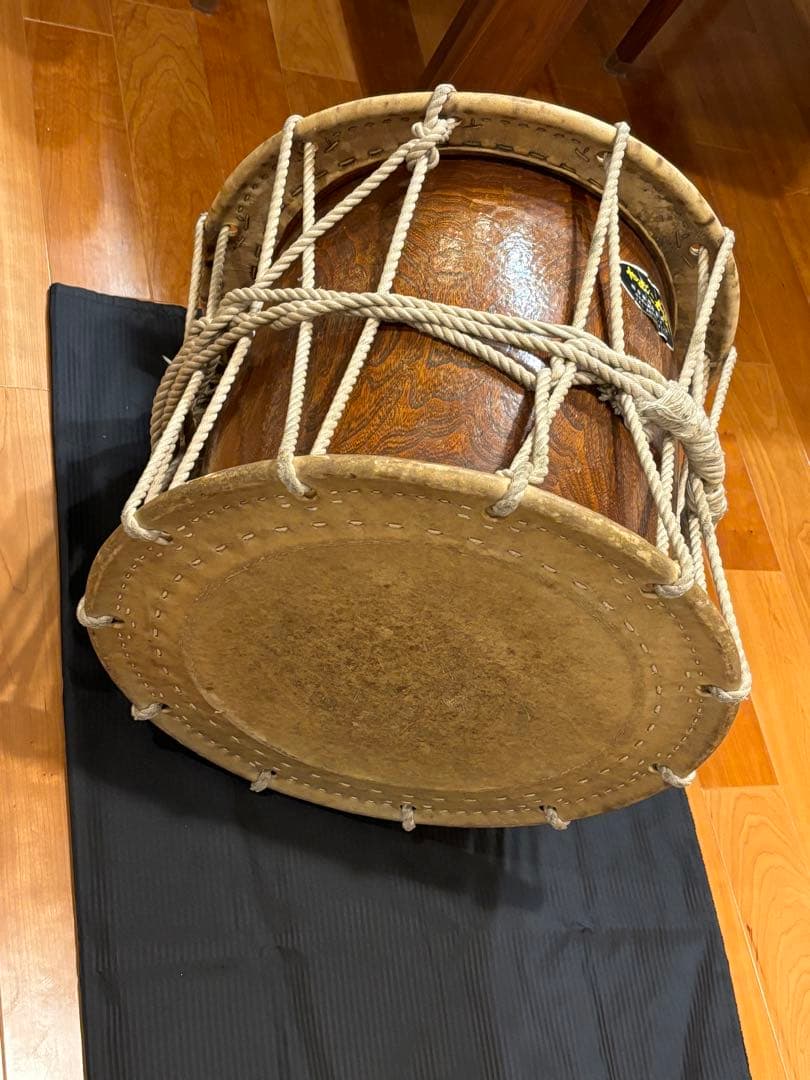 価格80万円程●浅野太鼓 くり抜き胴 和太鼓1尺６寸 打面46cm やまびこ太鼓