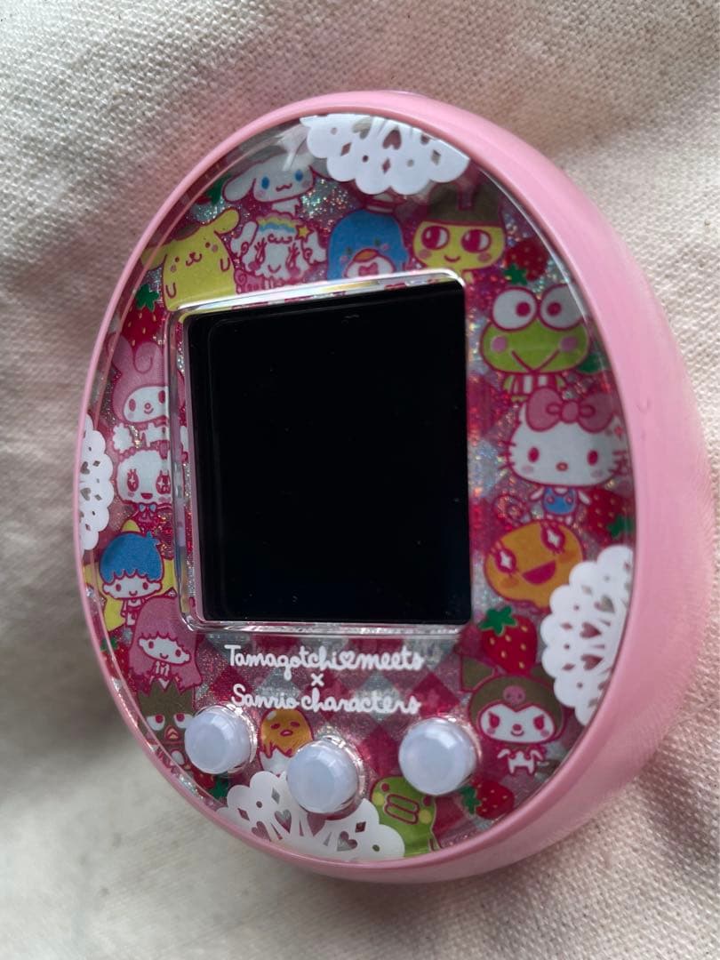 クリスマス値下中　美品 Tamagotchi Meets Sanrio ピンク