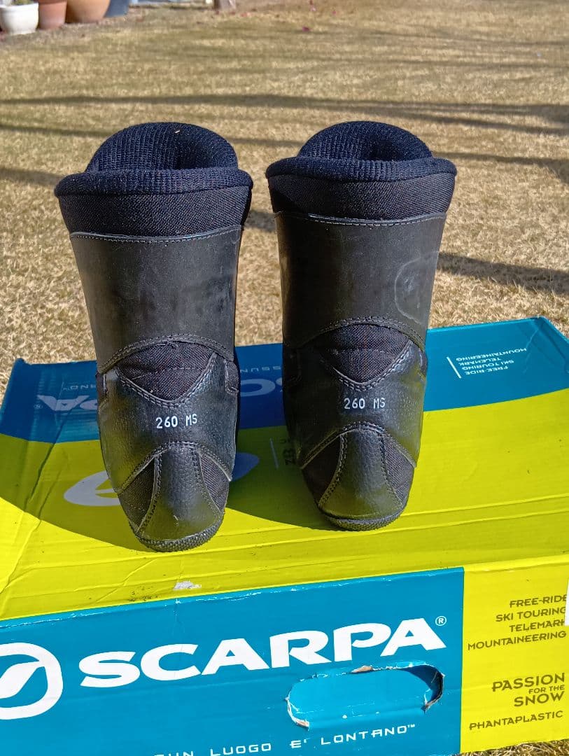 スカルパテレマークブーツT4