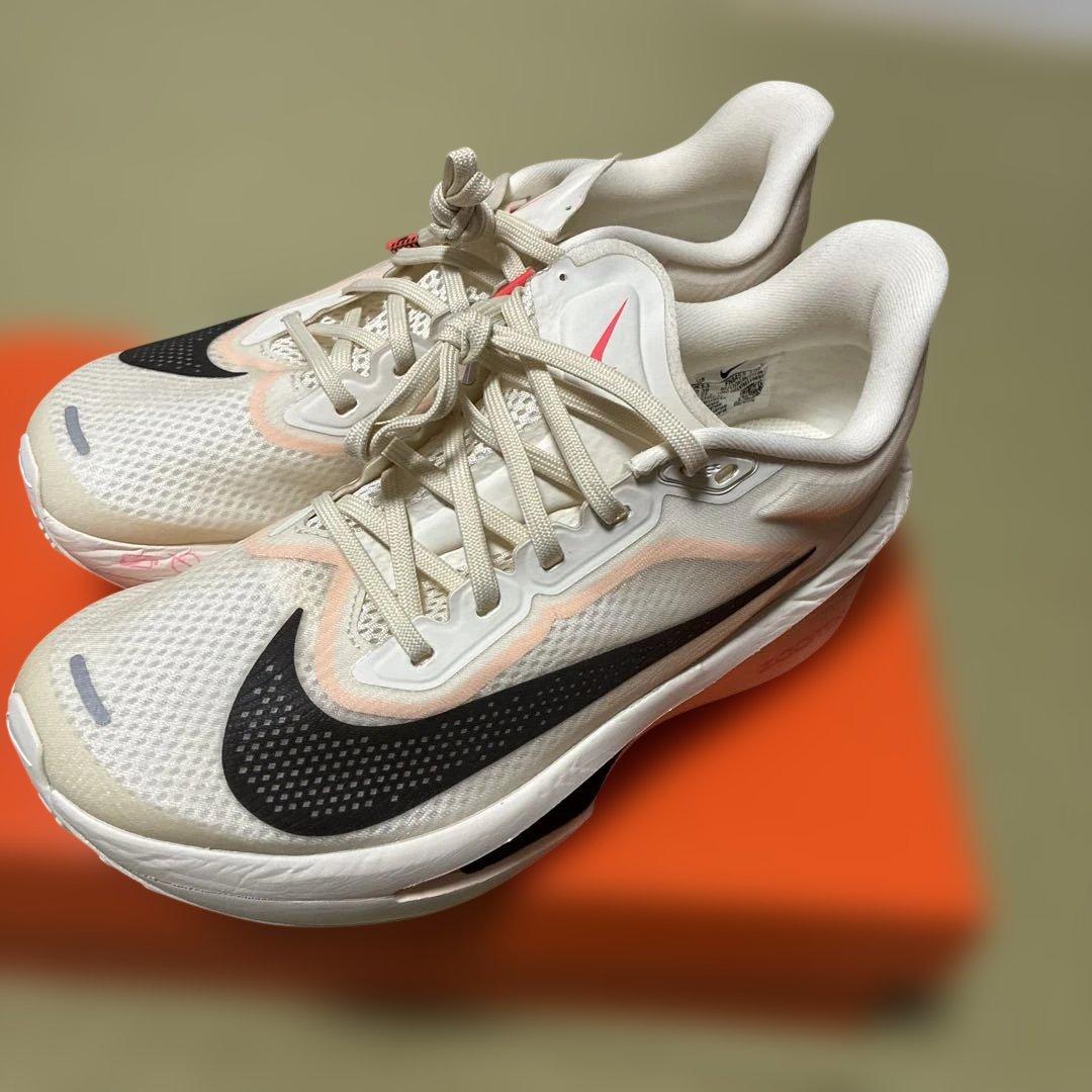 NIKE ZOOM FLY6 ウィメンズ25センチ