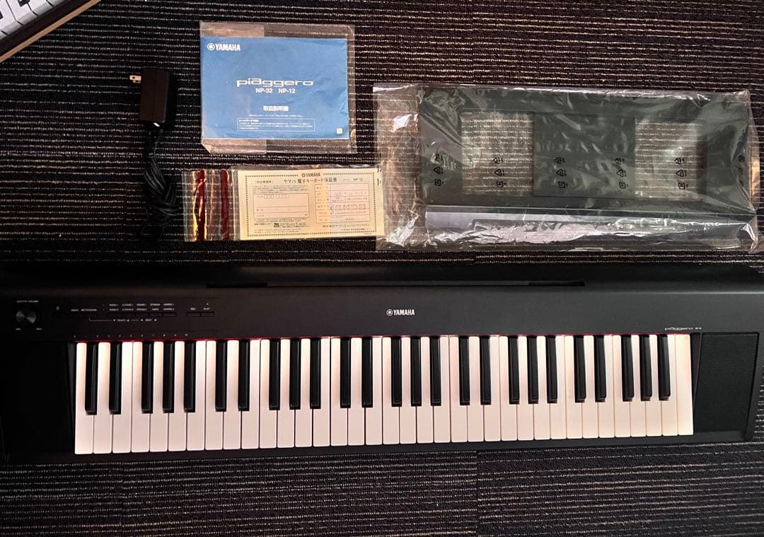 超美品！YAMAHA 電子キーボード piaggero ブラック NP-12B