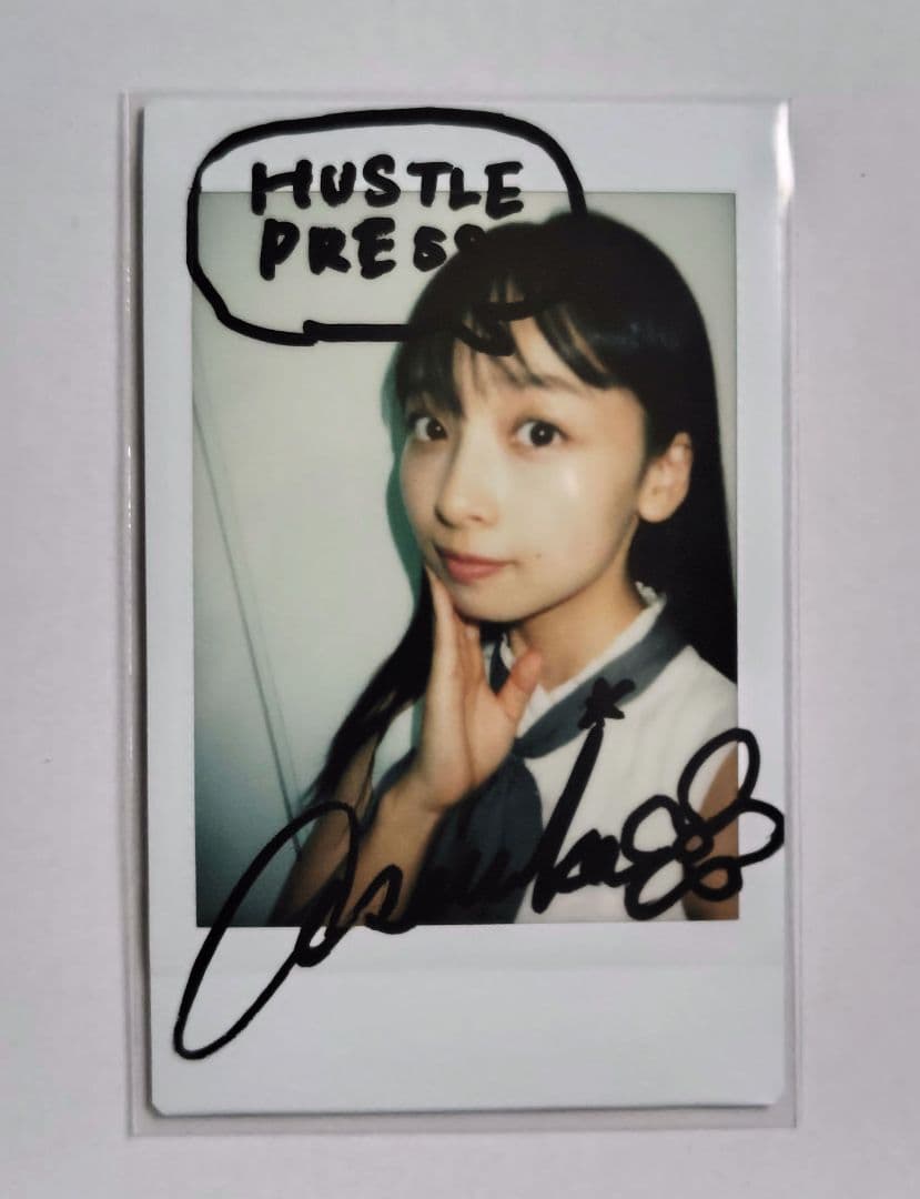 華村あすか 直筆サイン入りチェキ HUSTLE PRESS 当選品