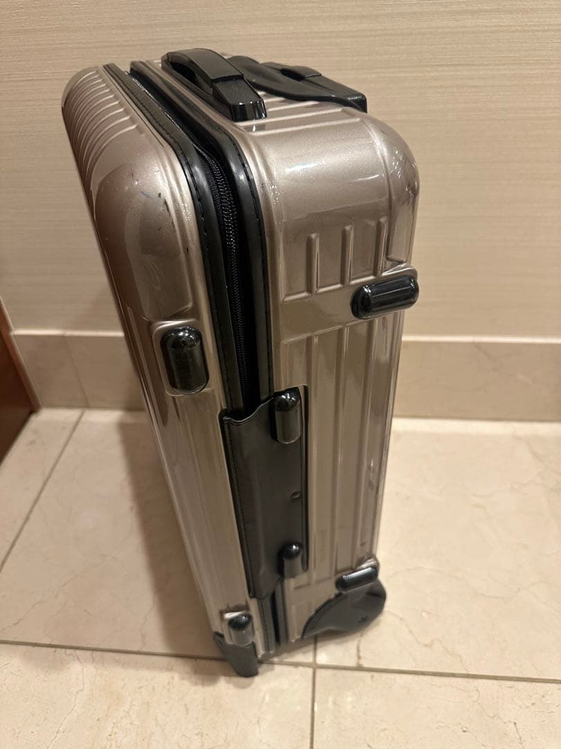 RIMOWA ブラウンゴールドキャリーケース