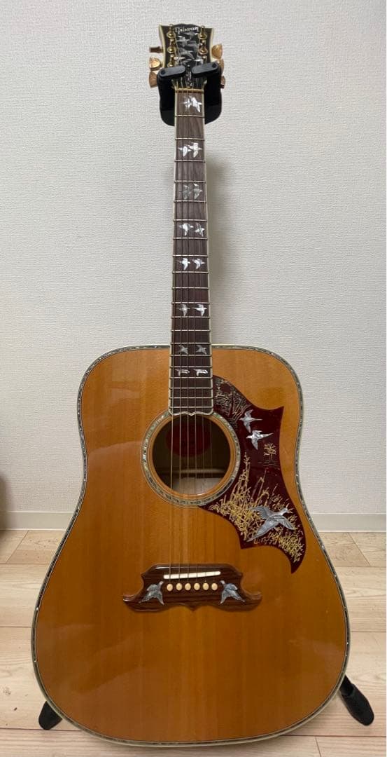 アコースティックギター　Gibson Doves in flight