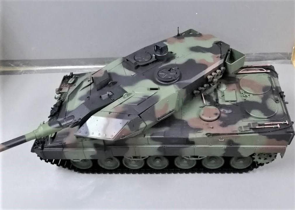 1/16サイズ戦車ラジコン　ドイツレオパルド　ヘンロン3889-1基板7.0新型